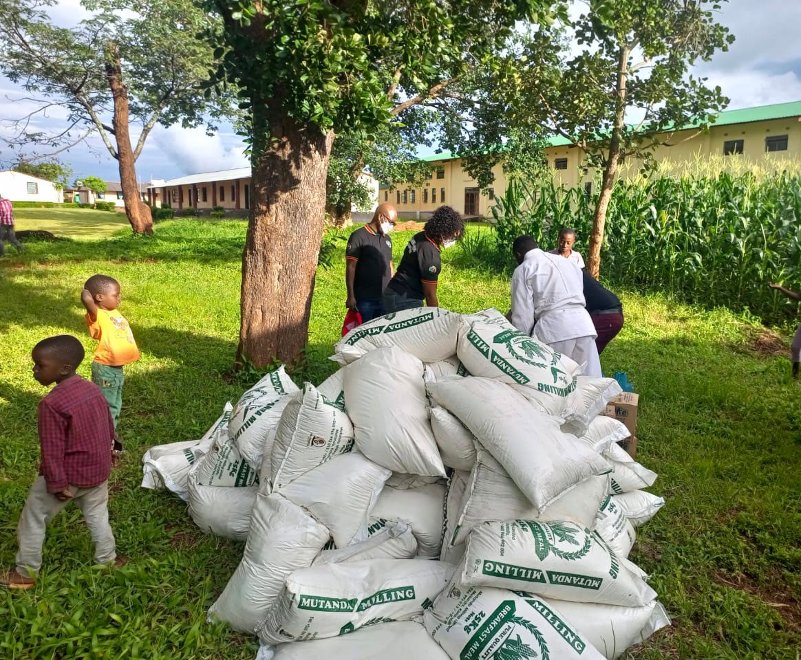 Judo Brings Food for Refugees / IJF.org