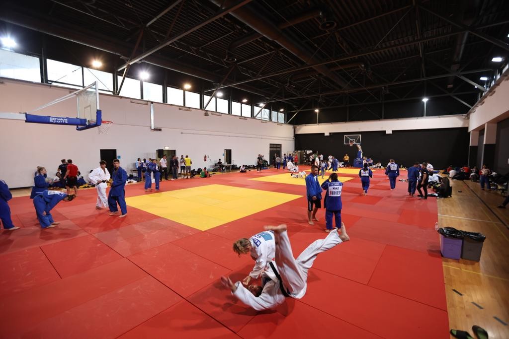 Warming Up - Judo For All / IJF.org