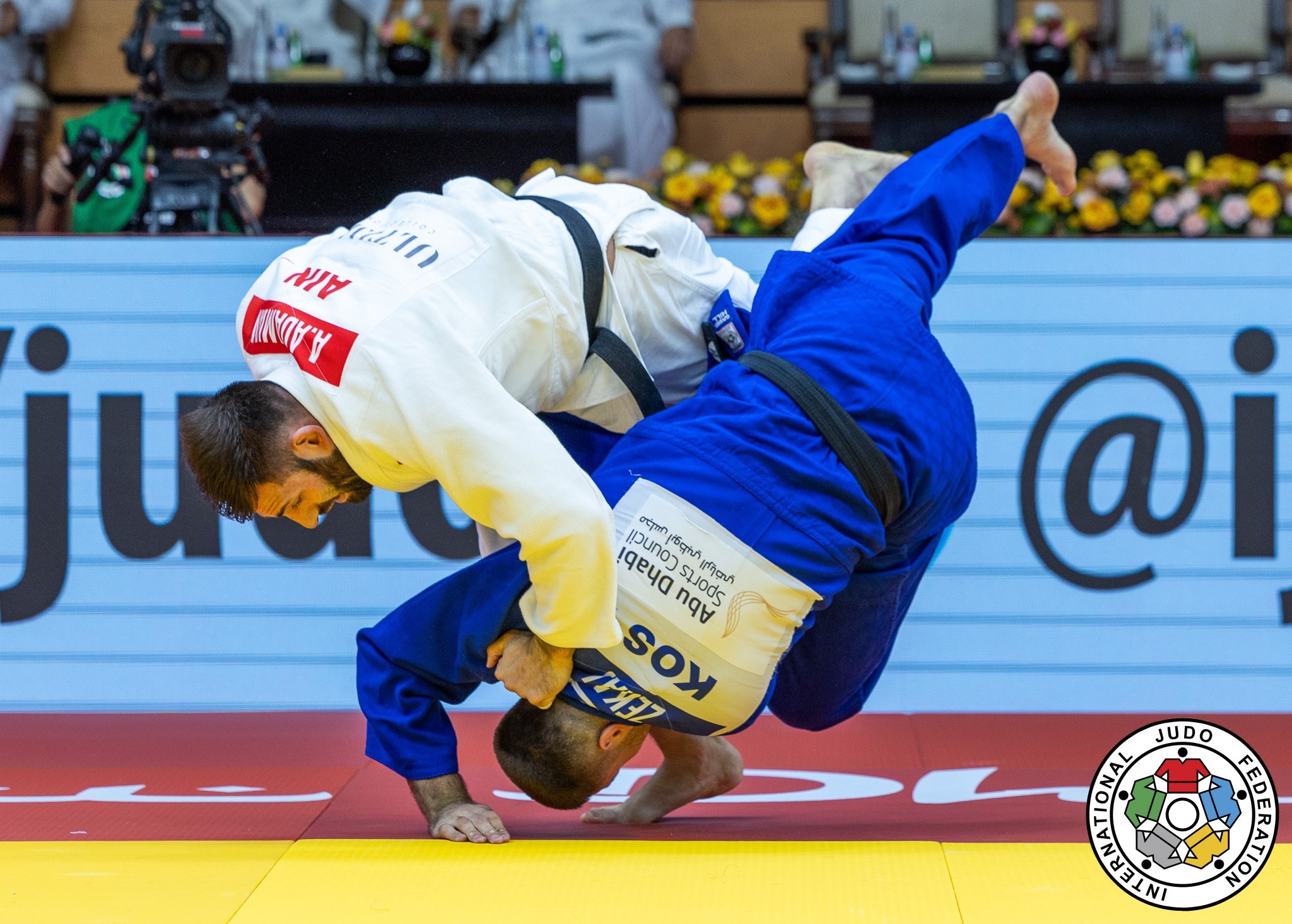 -100kg: A Red Backpatch and a Gold Medal / IJF.org